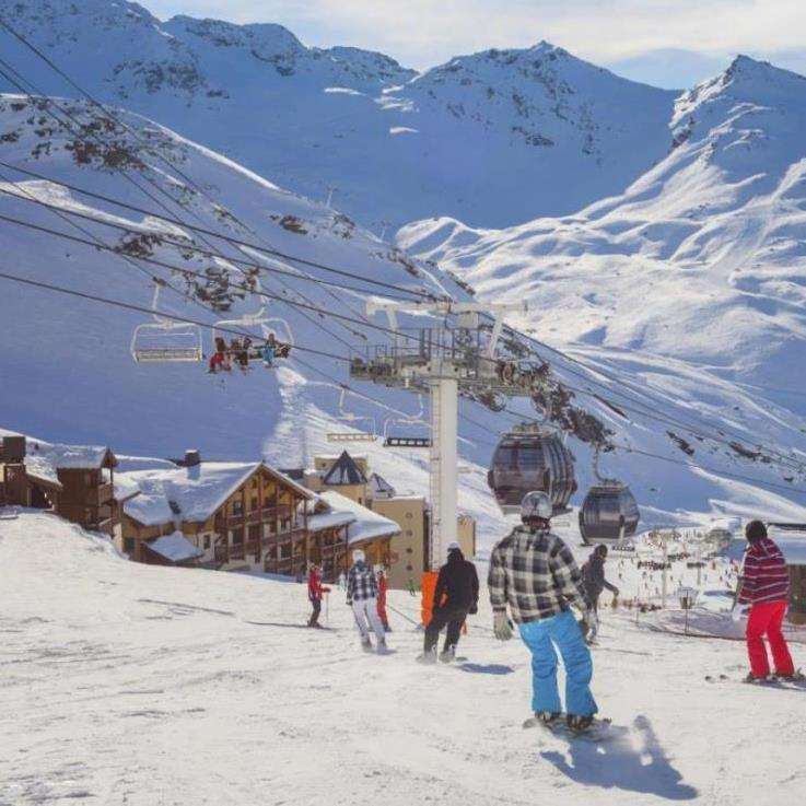 Affordable flights to the best ski resorts | Transavia